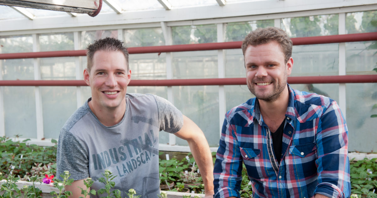 Brand in dak van woning op Helling in Aalsmeer - Oozo.nl