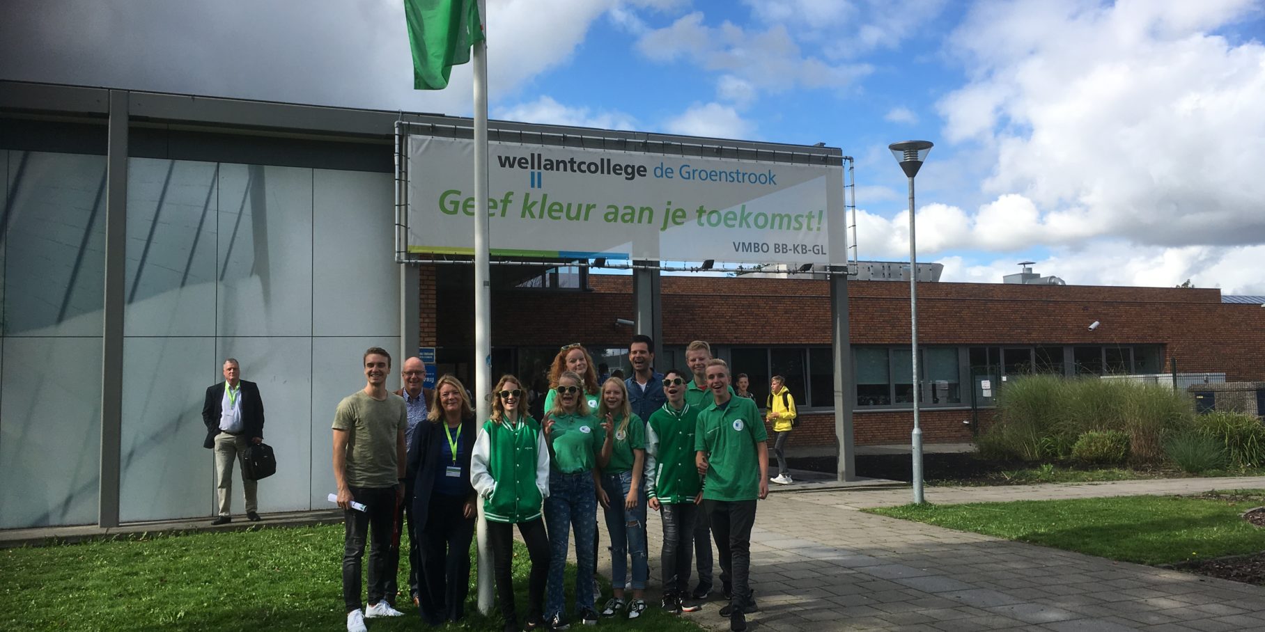 Wellantcollege ‘de Groenstrook’ hijst groene vlag | Radio Aalsmeer